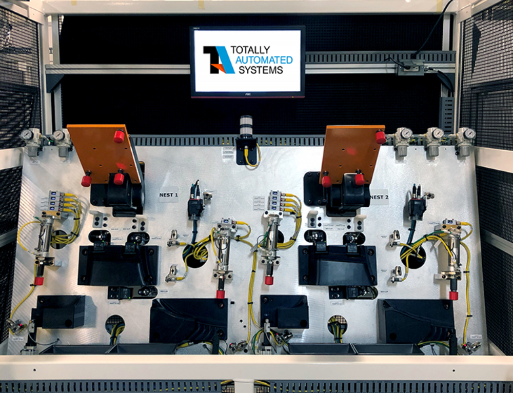 Robotic Fascia & Bracket Load & Unload Punch & Weld - Totally Automated ...